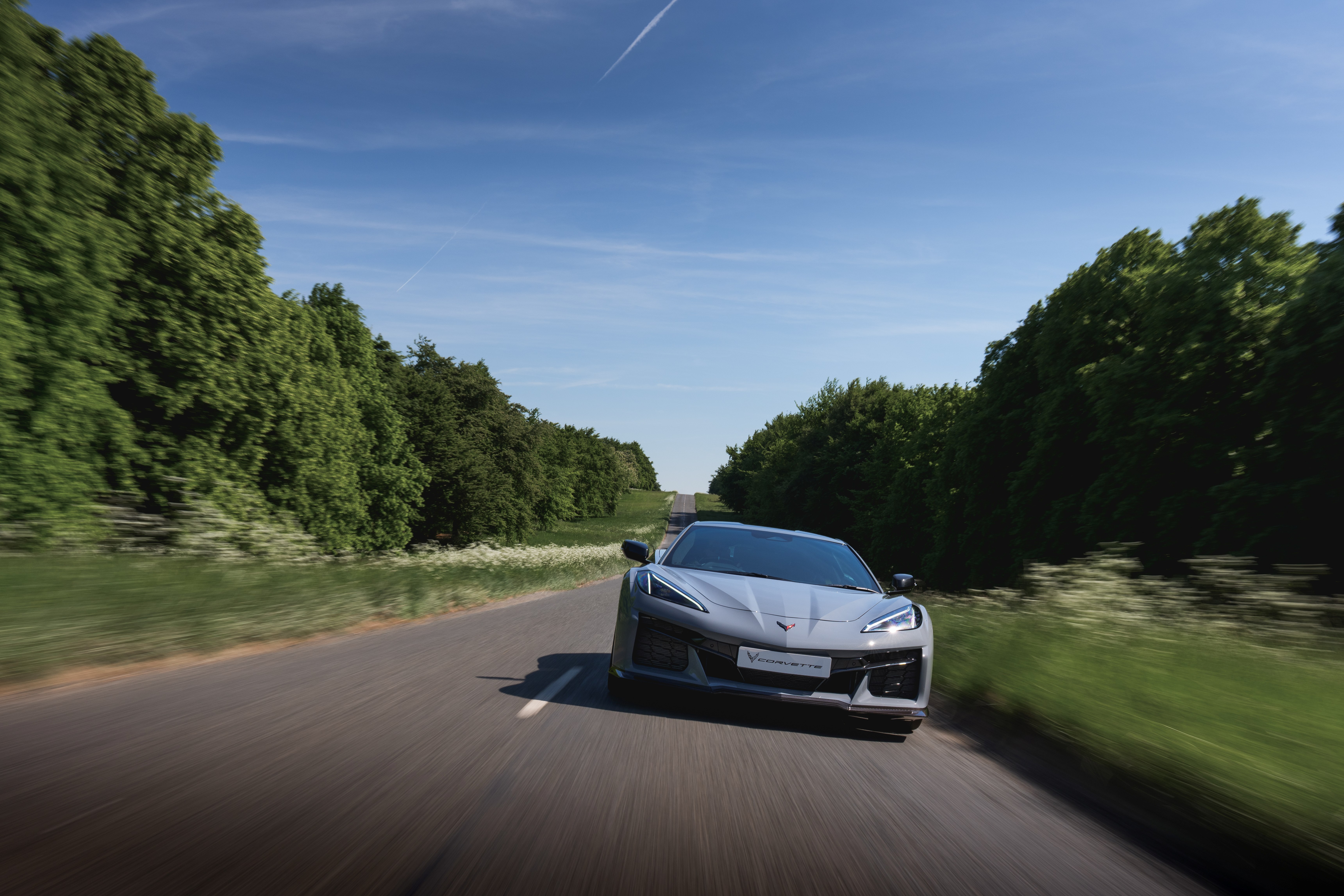 Corvette E-Ray Electrifies Goodwood: A British Debut for a New Era of ...
